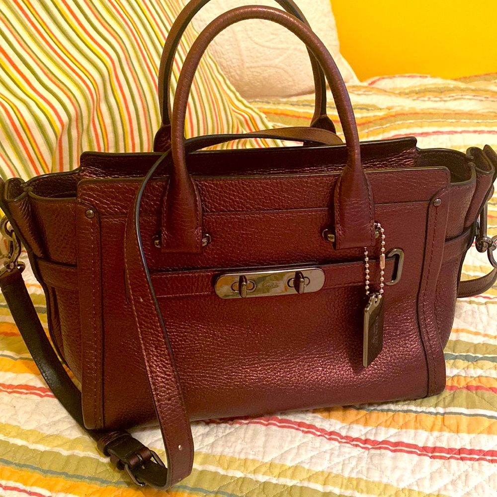 Coach Swagger Bronze Metallic Satchel. - Gem